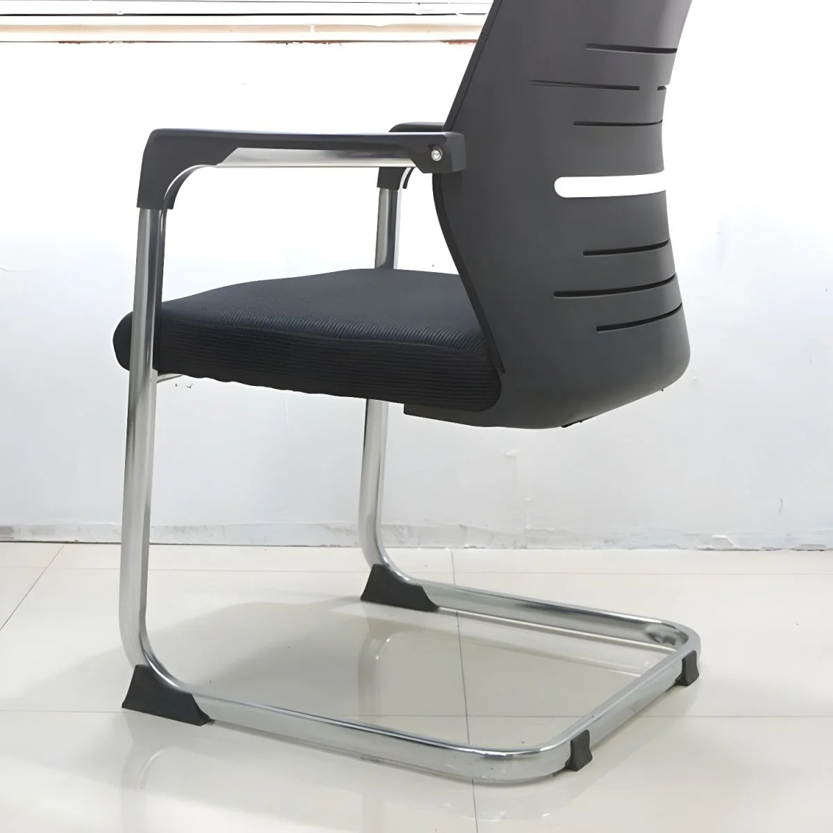 Mesh office visitor's seat - Tamco | Seats