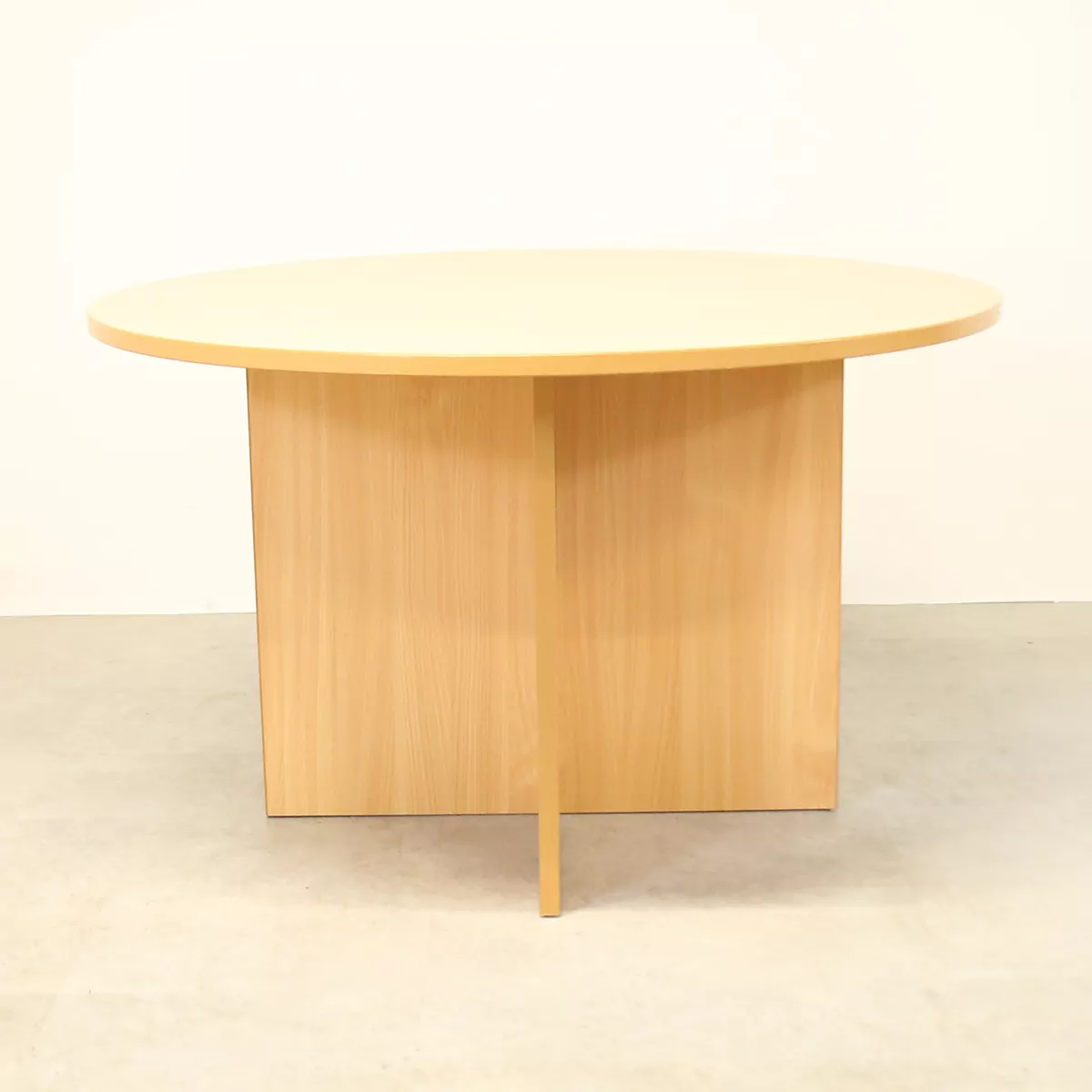 Round office conference table - Tamco